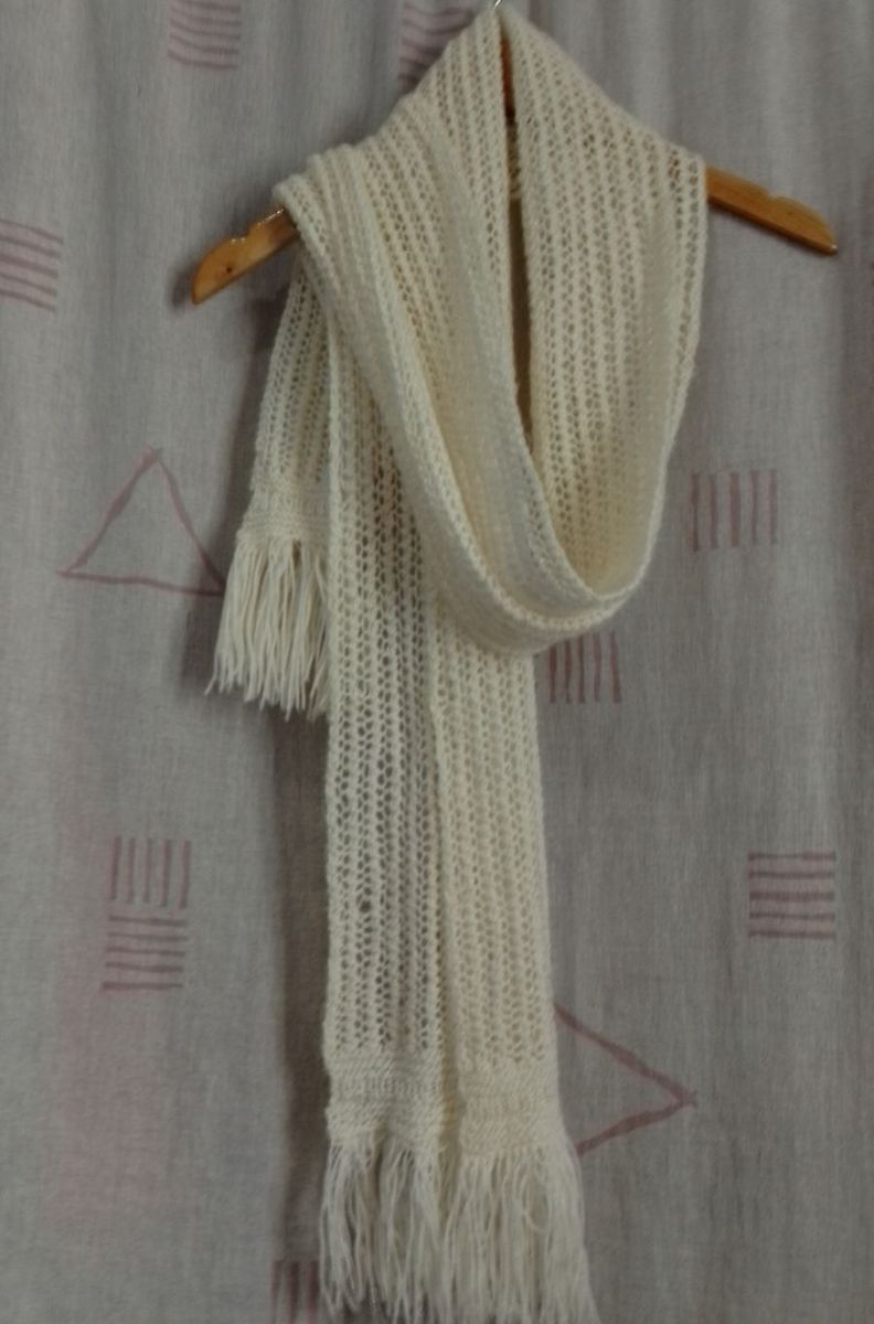 Cachecol de Tricô em Lã Off-white | Lenço Feminino Usado 84266708 | enjoei