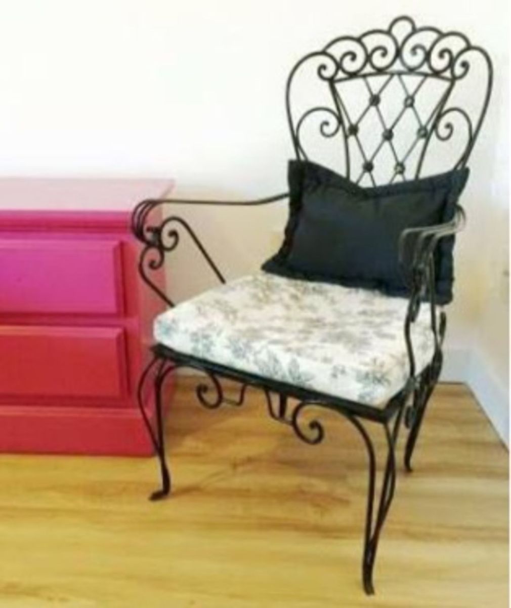 Cadeira Provençal em Ferro Restaurada | Cadeira Usado 15384340 | enjoei