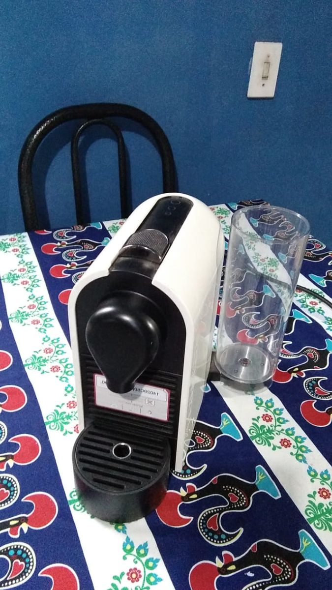 Cafeteira Nespresso C50 | Móvel de Cozinha Nespresso Mini Usado ...
