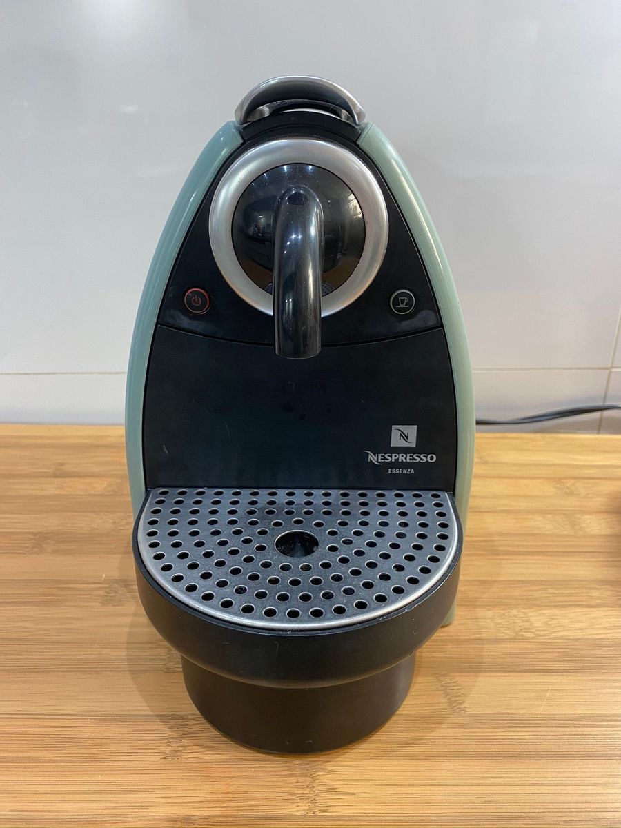 Cafeteira Nespresso Essenza C90 Manual Ardózia 110v | Eletrodoméstico ...