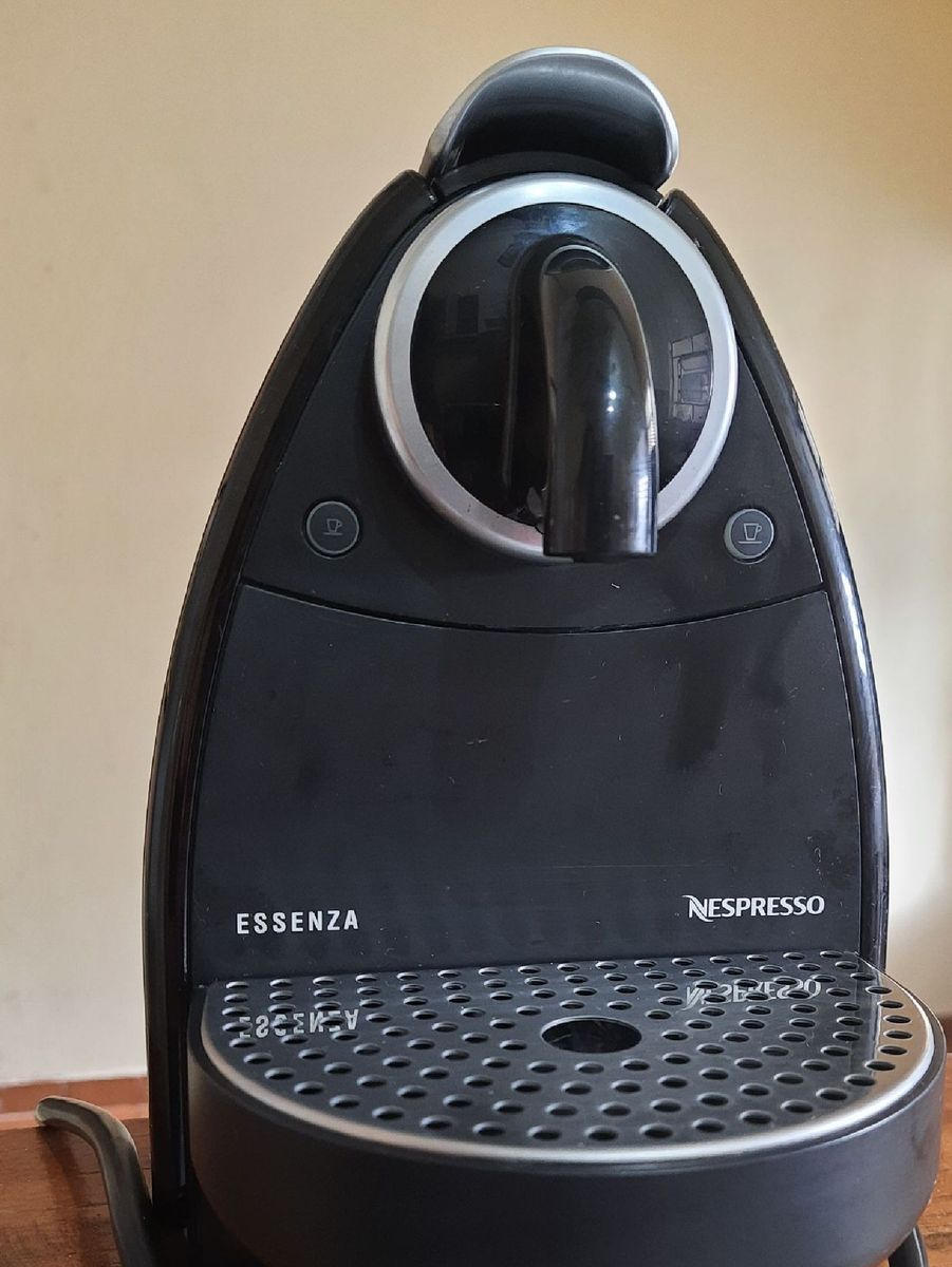 Cafeteira Nespresso Essenza | Item Info & Eletro Nespresso Usado 57255346 | enjoei