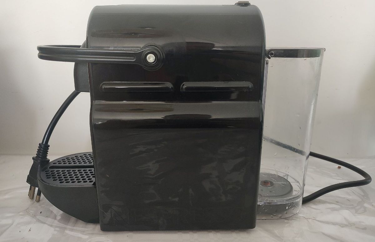 Cafeteira Nespresso Preta | Móvel de Cozinha Nespresso Usado 95151554 | enjoei