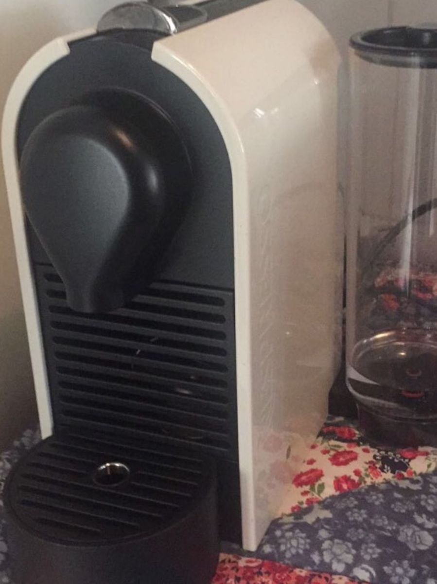 Cafeteira Nespresso U Branca Novíssima | Eletrodoméstico Nespresso Usado 27723295 | enjoei