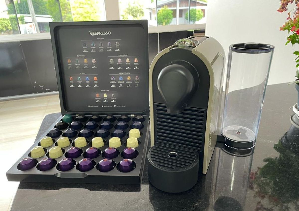 Cafeteira Nespresso U C50 | Eletrodoméstico Nespresso Usado 52626234 ...