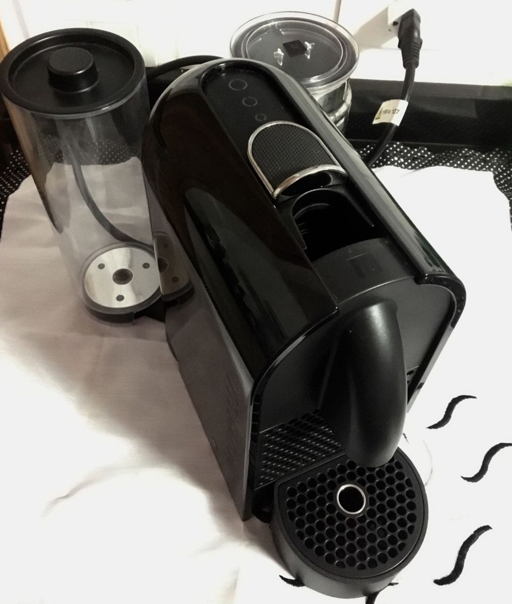 Cafeteira Nespresso Umilk D55 | Eletrodoméstico Nespresso Nunca Usado ...