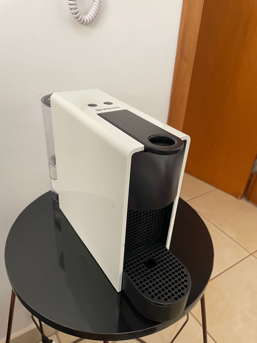 Cafeteira Nespresso | Item Info & Eletro Nespresso Usado 95165893 | enjoei