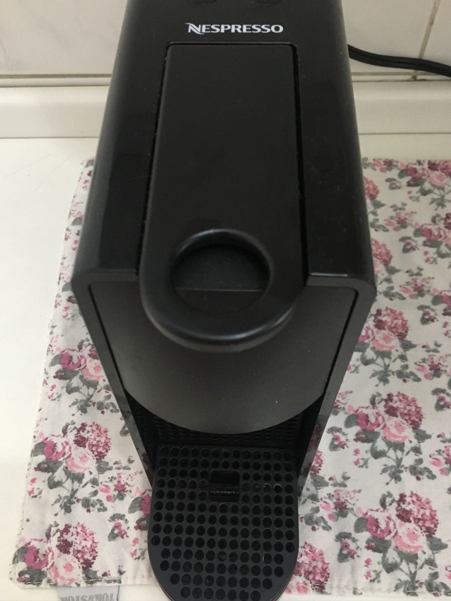 Cafeteira Nespresso | Item Info & Eletro Nespresso Usado 36816800 | enjoei