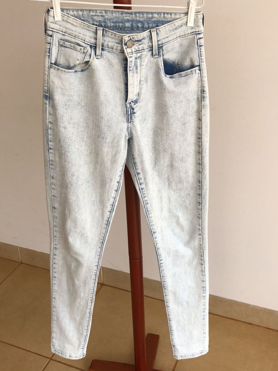 Calça Clara, Colada Ao Corpo, Levi’s | Calça Feminina Levi's Usado ...