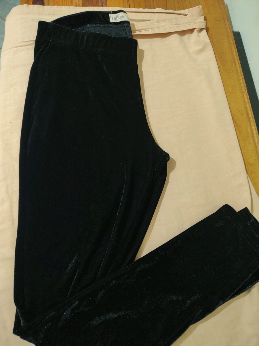 Calça Hollister Veludo Preta | Calça Feminina Hollister Usado 140199324 ...