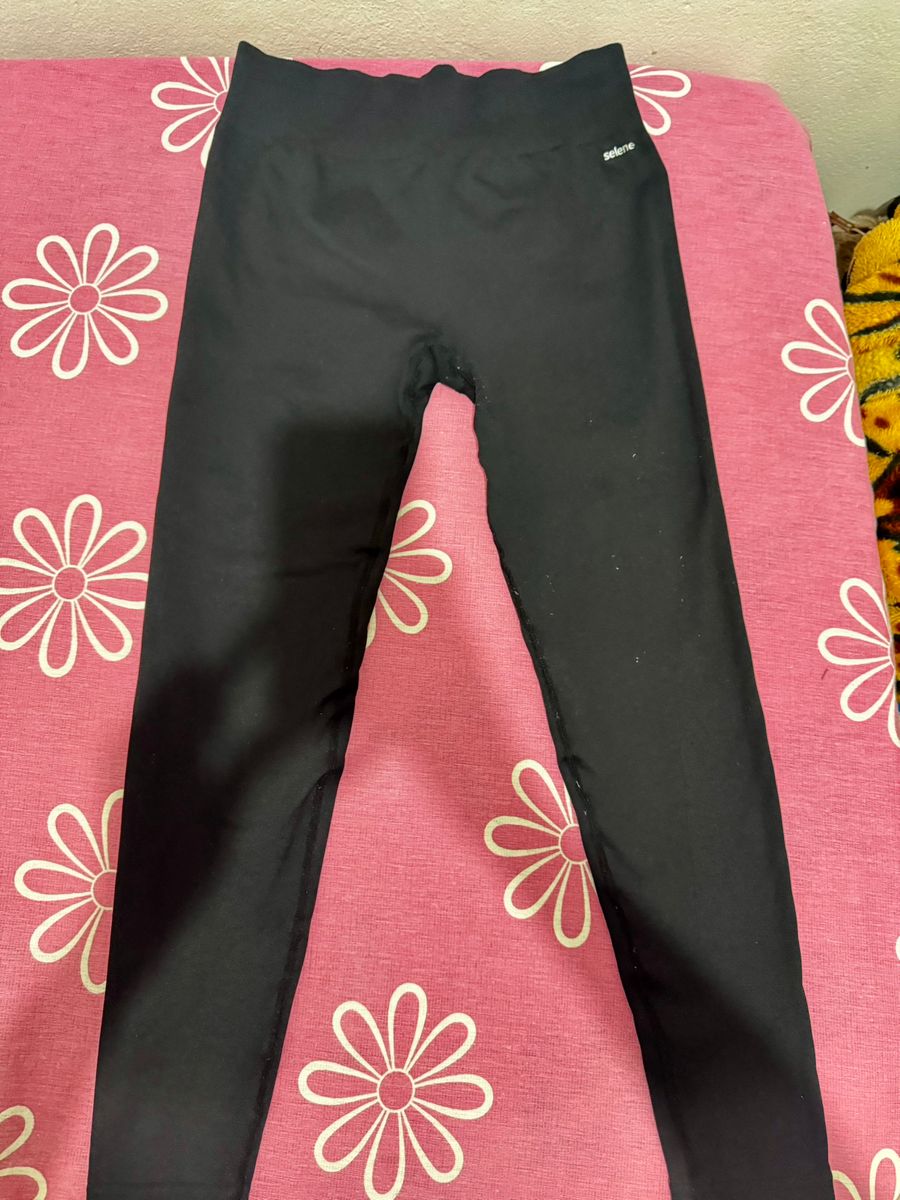 Calça Legging Selene Preta | Calça Feminina Selene Usado 143779175 | enjoei