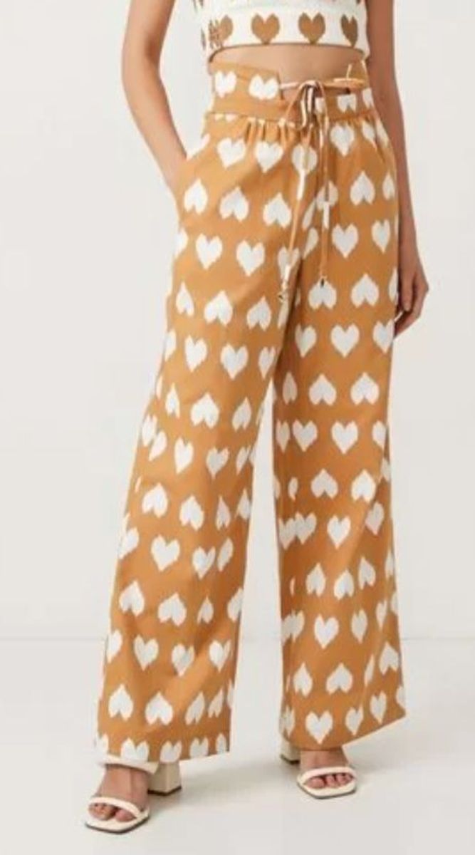Calça Pantalona em Algodão com Detalhe Vazado No Cós e Estampa de ...