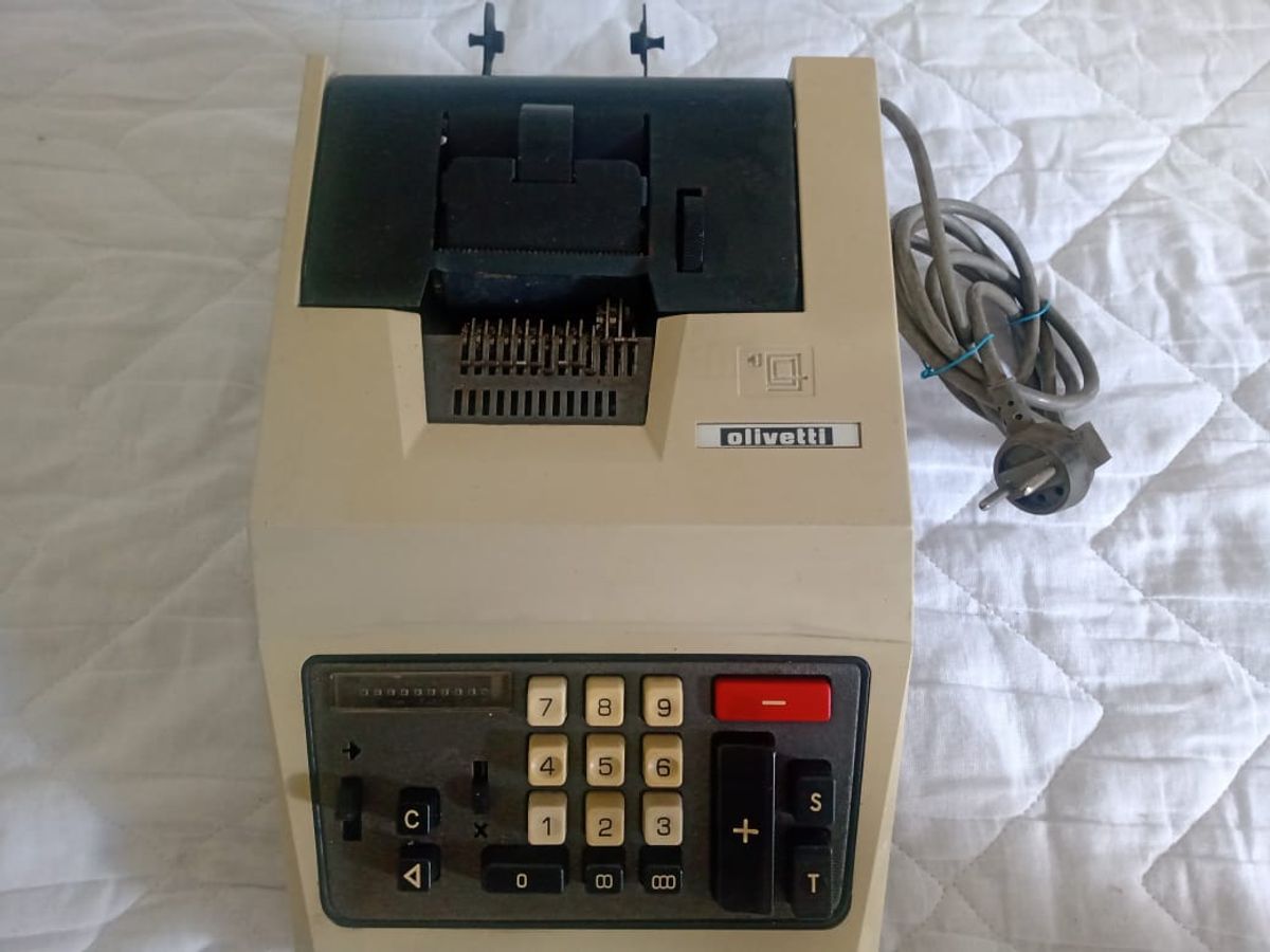 Calculadora Olivetti Eletrossuma 20 | Cacareco Olivetti Usado 54856444 ...