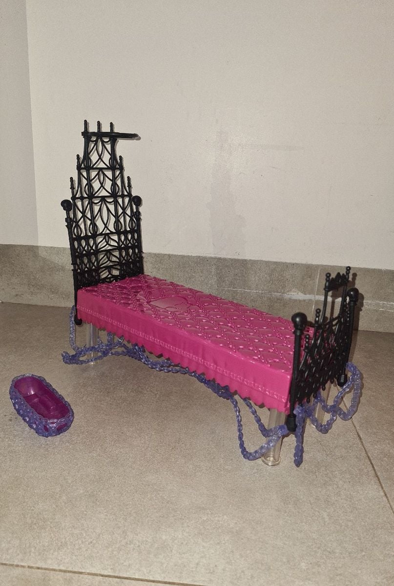 Cama Flutuante da Spectra Vondergeist Monster High | Brinquedo Mattel ...