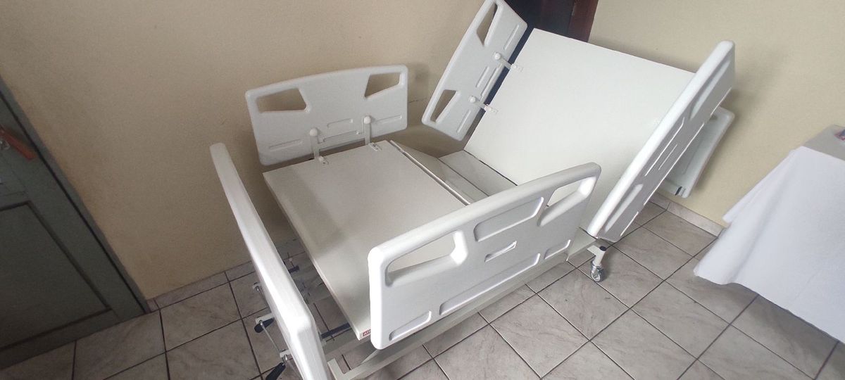 Cama Hospitalar 3 Movimentos e Colchão | Móvel Supra Steel Usado ... Cama Hospitalar 3 Movimentos e Colchão | Móvel Supra Steel Usado ...