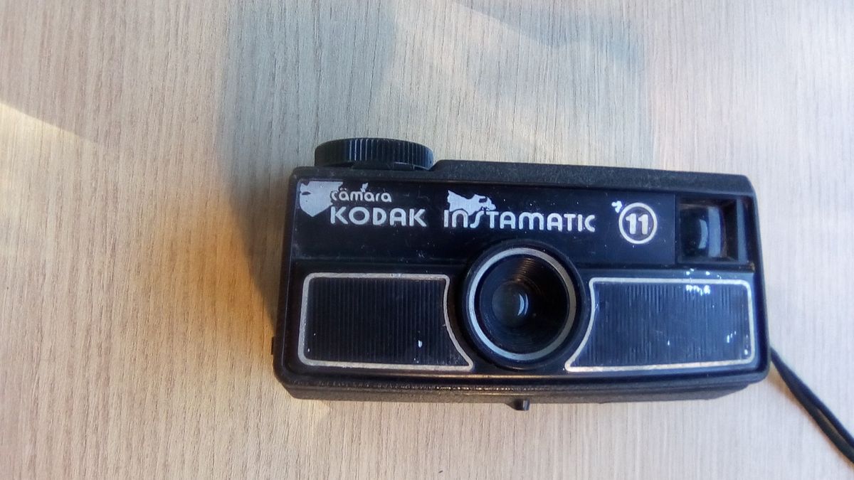 Câmara Fotográfica Antiga - Kodak Instamatic | Produto Vintage e Retro ...