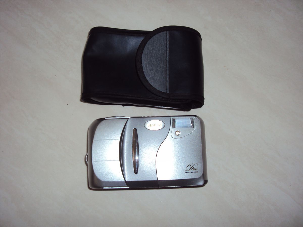 Câmera Analógica Tron Duo Auto Flash em Excelente Estado de Conservação ...