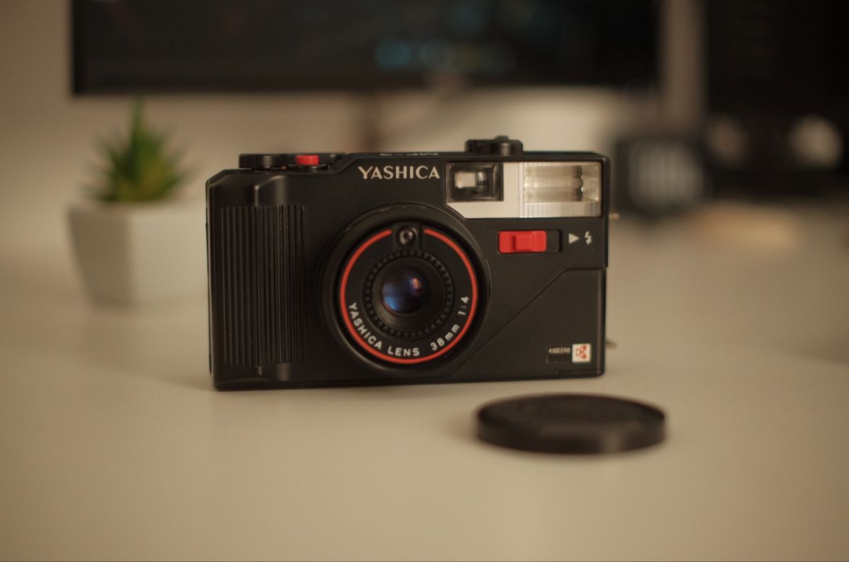 Câmera Analógica Yashica Mf3 35mm | Máquina Fotográfica Analógica ...