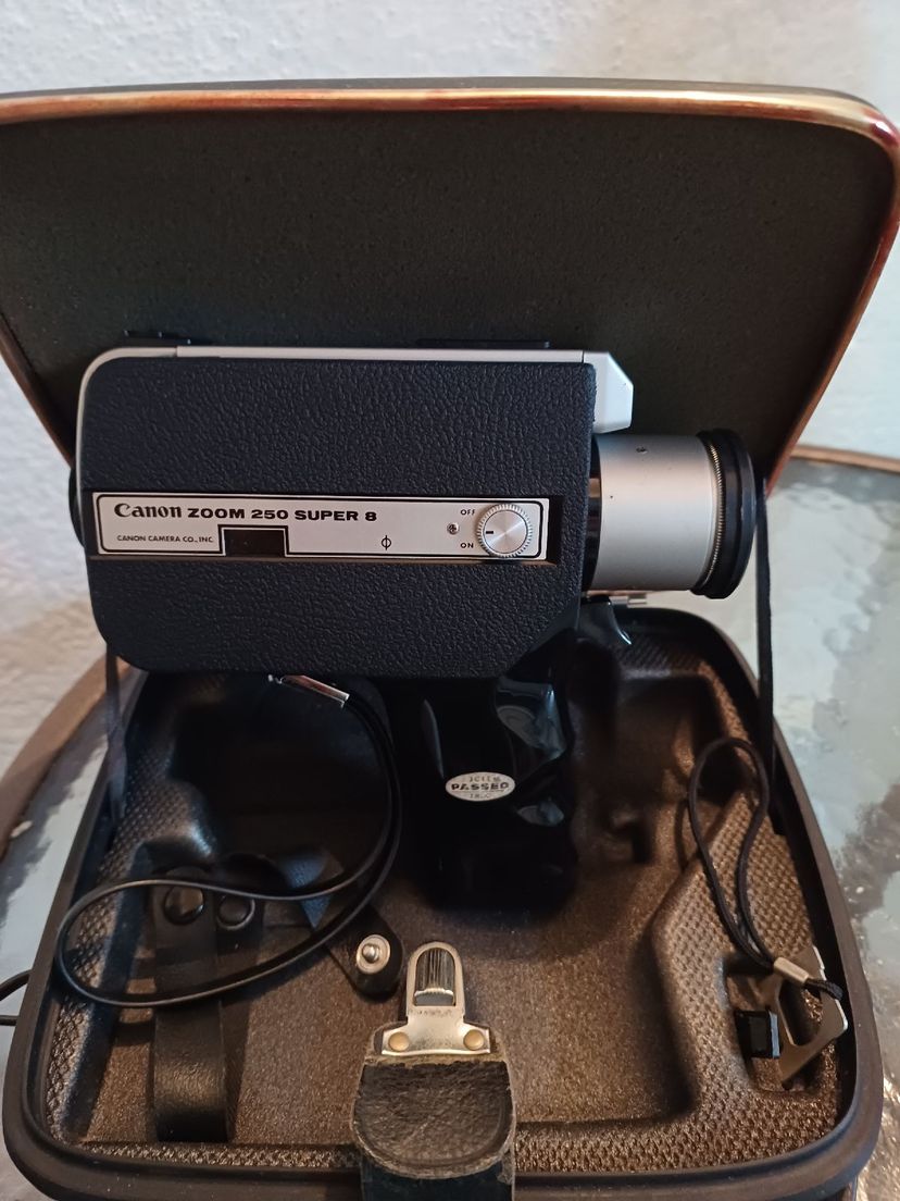 Camera Cannon Super 8 | Produto Vintage e Retro Cannon Usado 86413536 ...