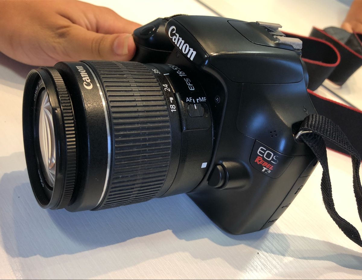 Câmera Digital Canon Eos Rebel T3 | Móvel p/ Casa Canon Usado 47375737 ...