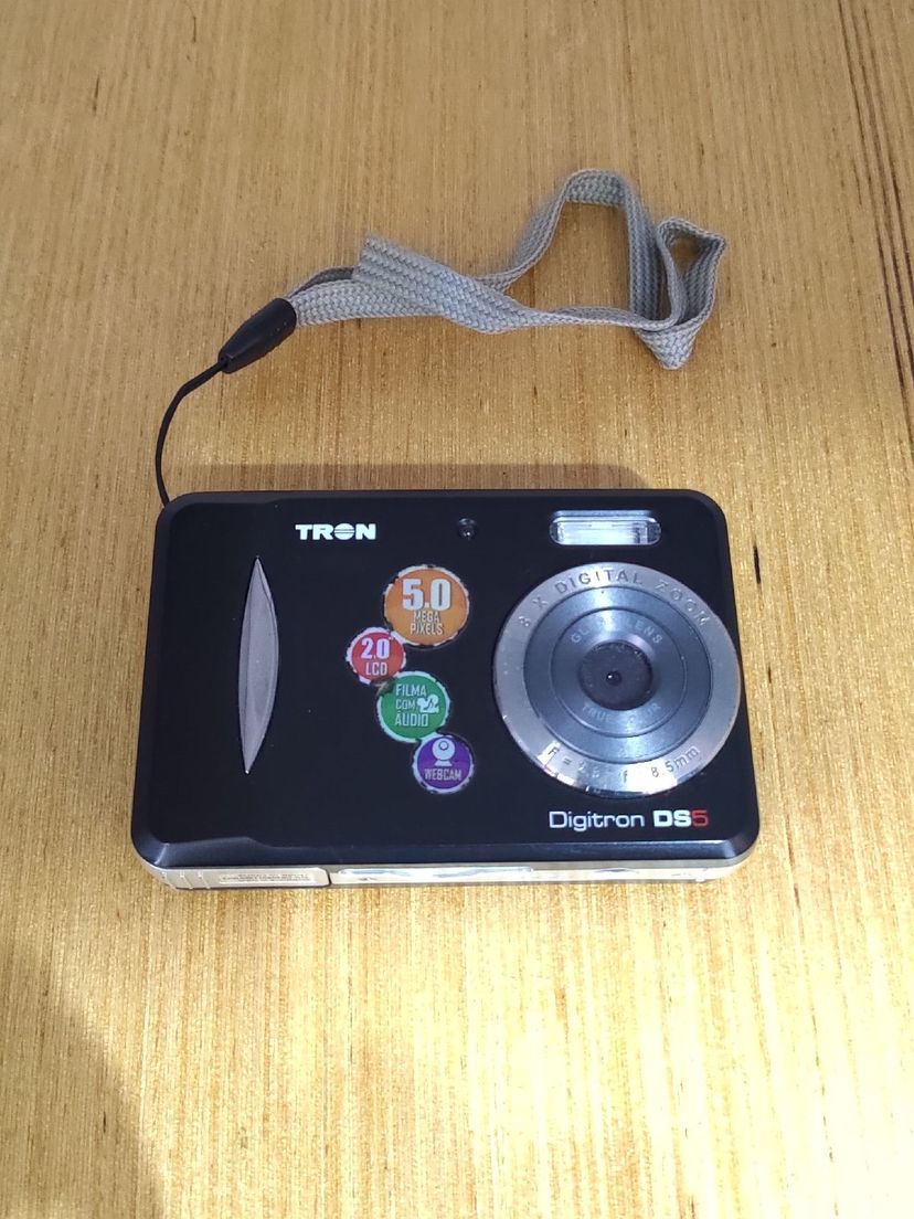 Câmera Digital Digitron Ds5 | Máquina Fotográfica Digital Tron Usado ...