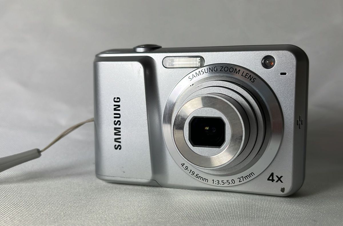 Camera Digital Samsung 12.2 Megapixels Prata | Máquina Fotográfica ...