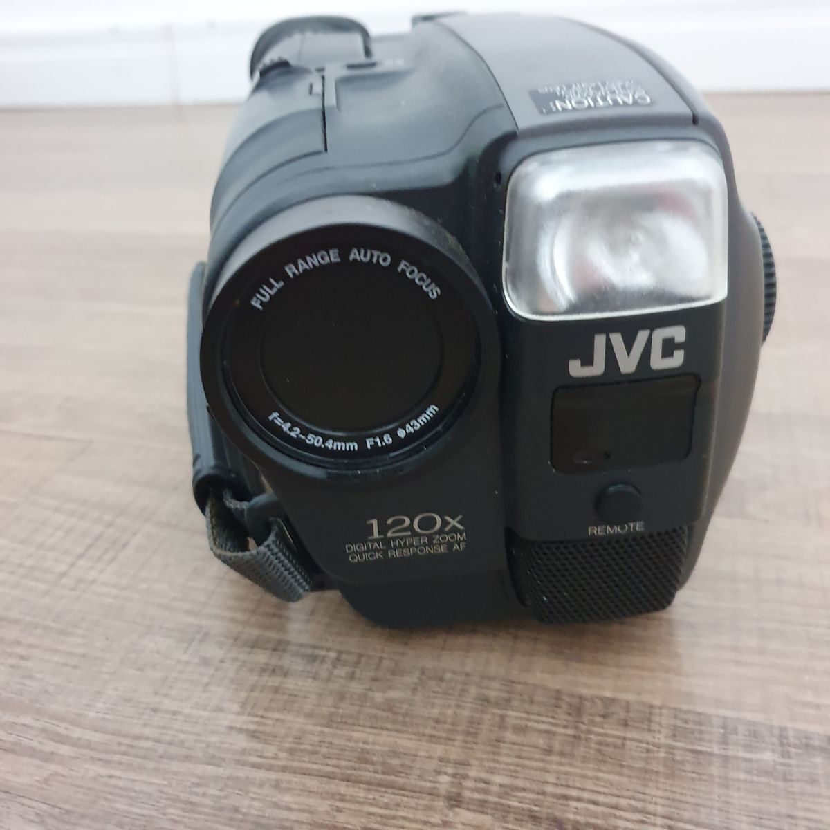 Câmera Filmadora Jvc Compact Vhs - em Perfeito Estado! | Filmadora Jvc ...