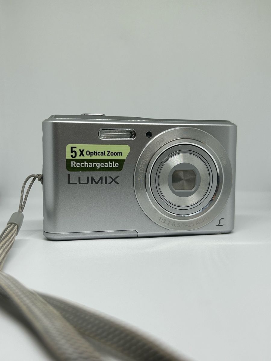 Câmera Fotográfica Digital Lumix Prata Anos 2000 Retrô | Máquina ...