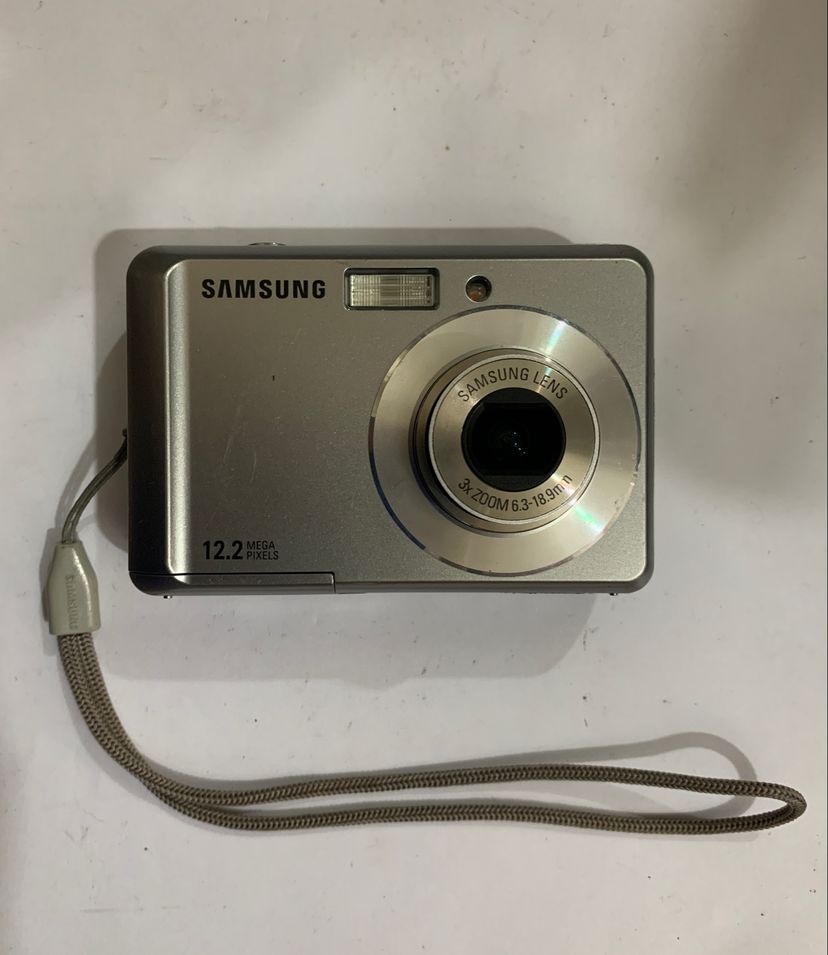 Câmera Fotográfica Digital Samsung 12.2 Mega Pixels Es17 | Máquina ...
