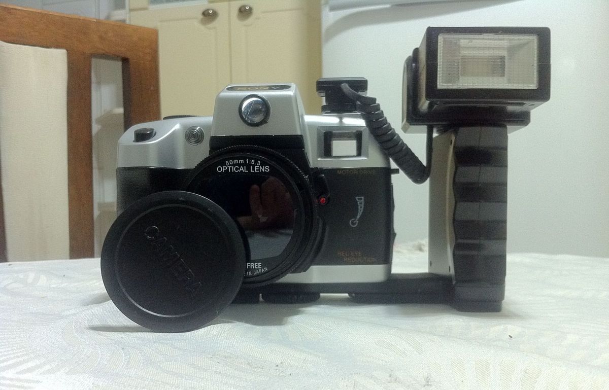 Câmera Fotográfica Profissional Sony Dl-2000 | Máquina Fotográfica ...