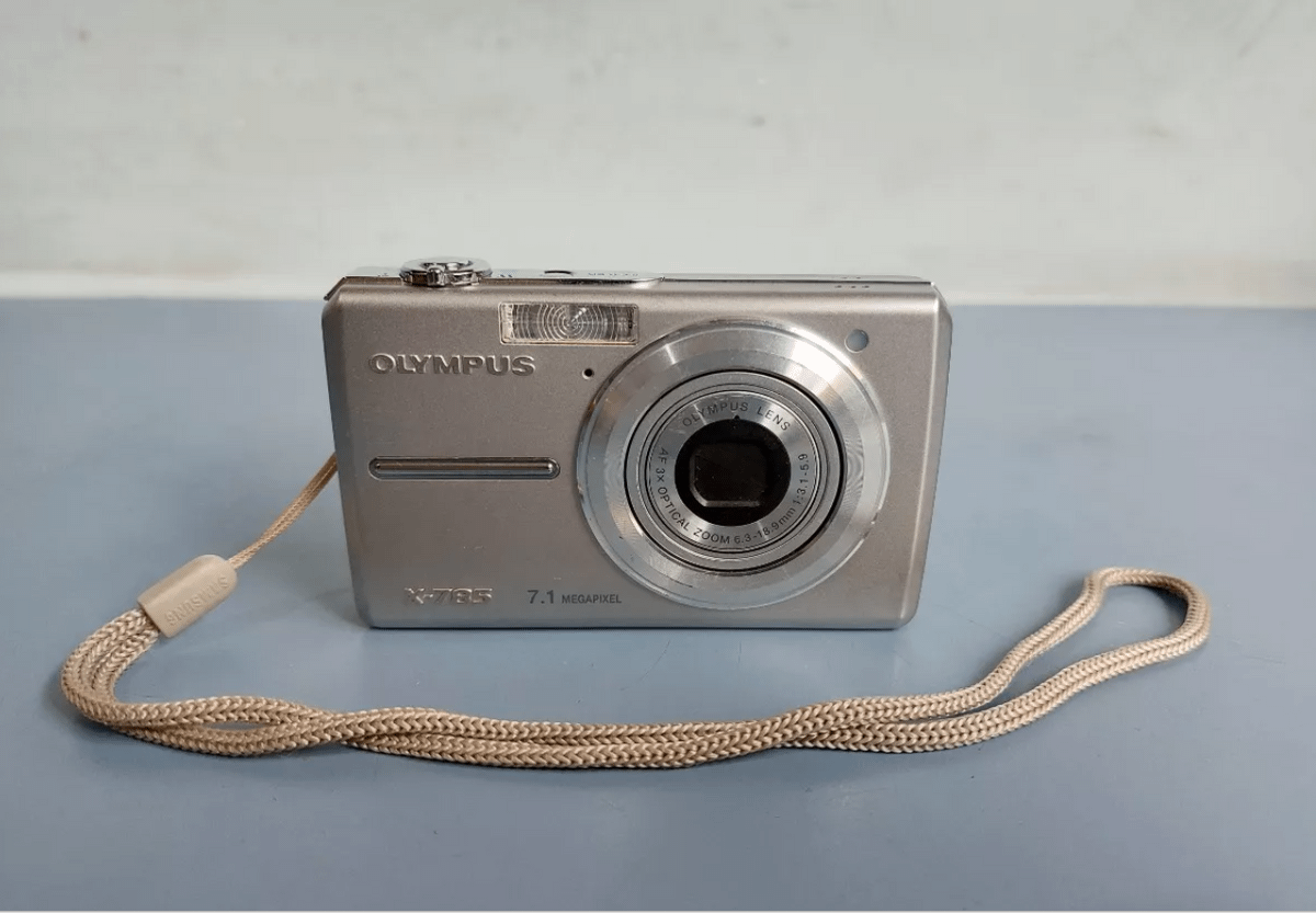Câmera Olympus X-785 7.1mp - Digital Vintage, Raridade - Comprada Nos ...