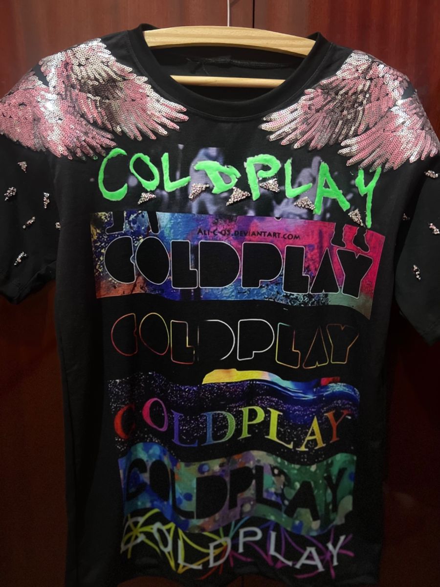 Camisa Banda Coldplay Customizada a Mão com Paêtes Prata e Tinta Neon ...