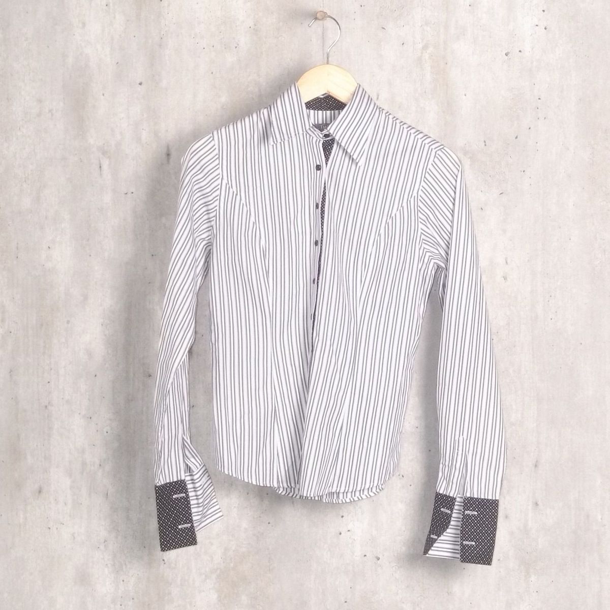 Camisa Listrada Preta e Branca | Camisa Feminina Tm Jewin Usado ...