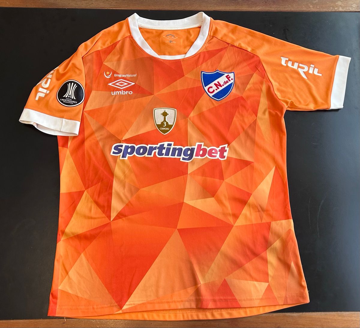Camisa Nacional do Uruguai Umbro Mejia Libertadores 2017 - G | Camisa ...
