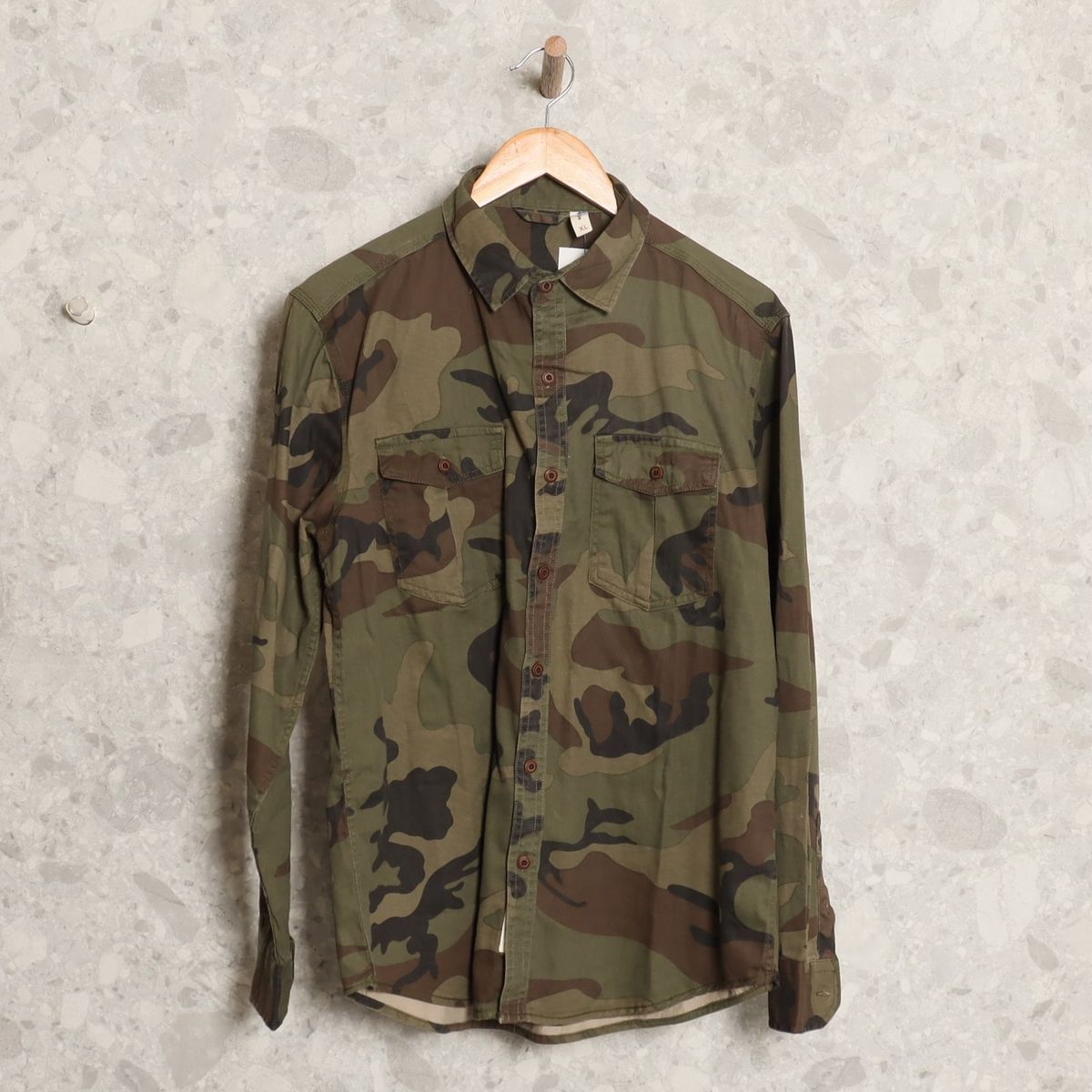 Camisa Verde Camuflada Vimanron | Camisa Masculina Vimanron Usado ...