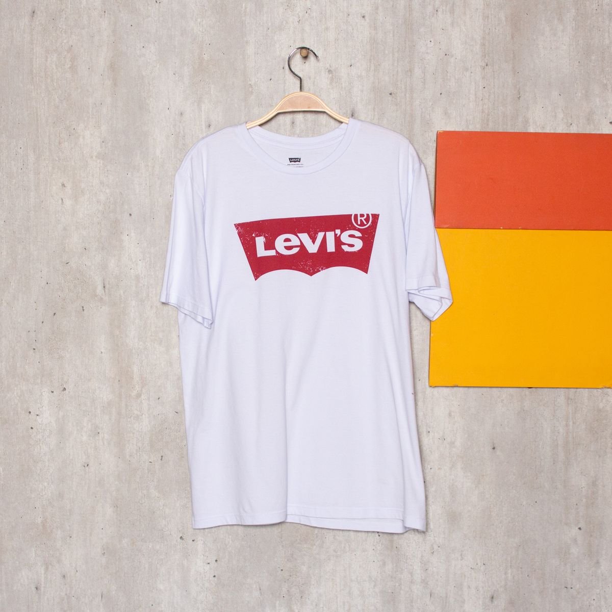 Camiseta Branca Levis | Camiseta Masculina Levis Usado 85609201 | enjoei