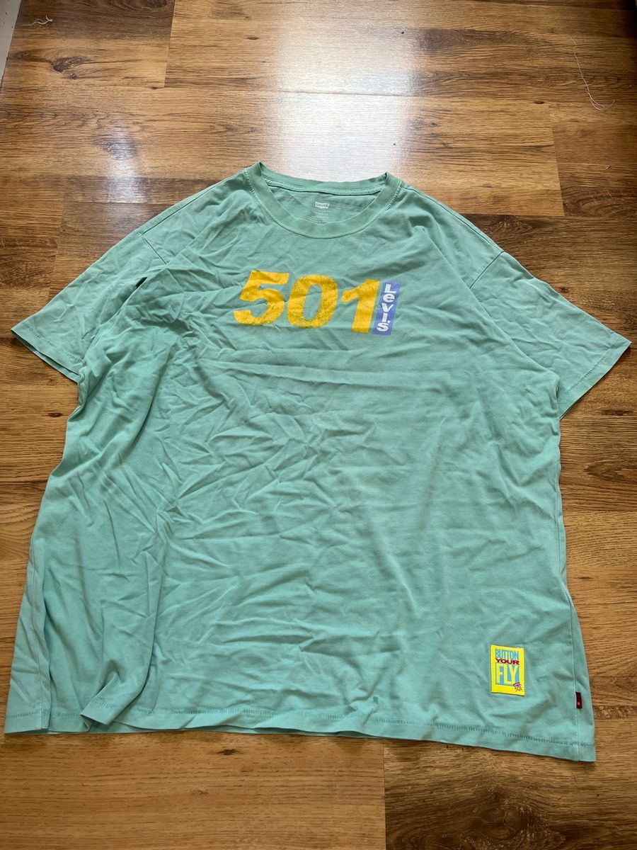 Camiseta Levis Button Your Fly | Camisa Masculina Levis Usado 133453985 ...