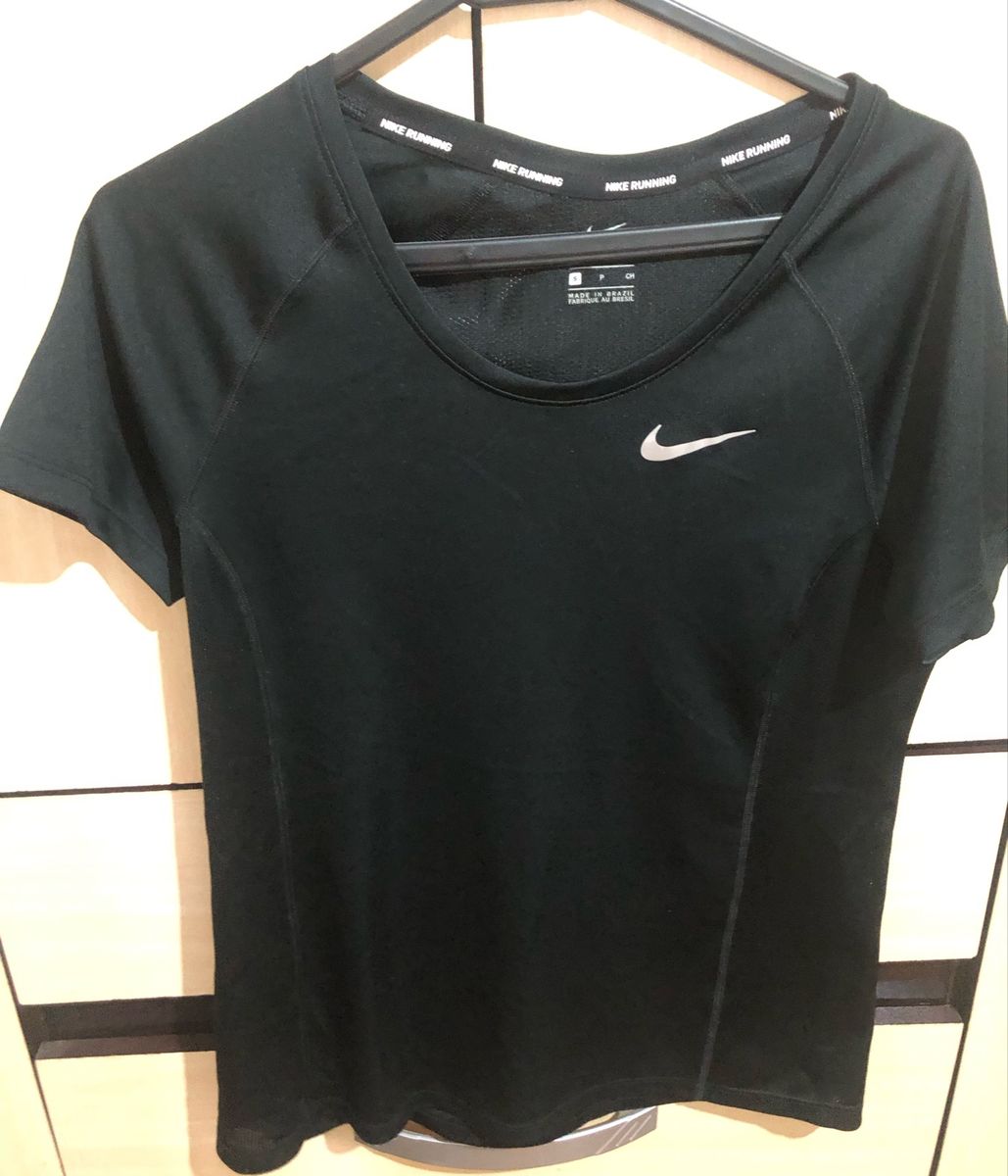 Camiseta Nike Preta | Moda Esportiva Feminina Nike Usado 80763186 | enjoei