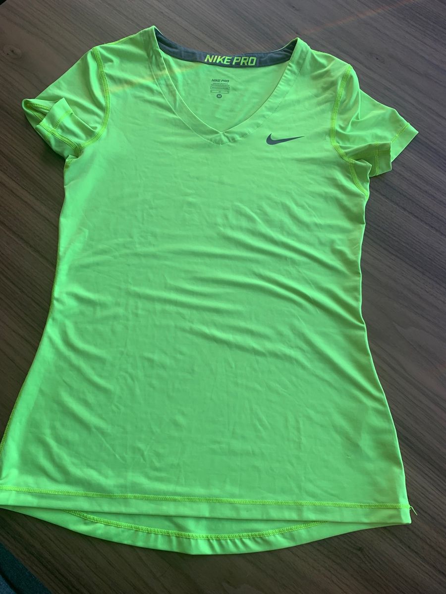 Camiseta Nike Pro | Moda Esportiva Feminina Nike Usado 86872990 | enjoei