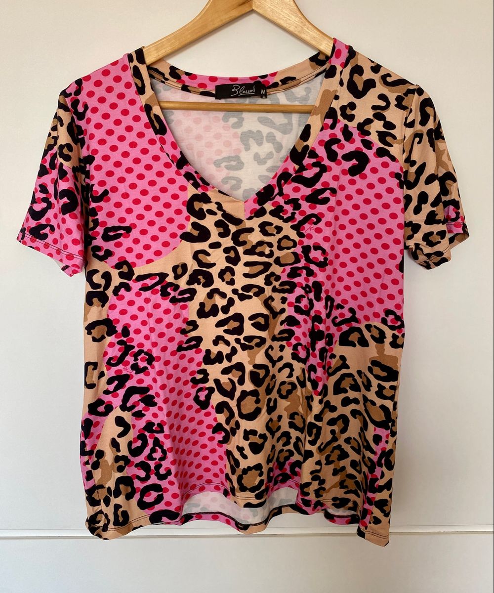 Camiseta Rosa E Oncinha Camiseta Feminina Blessed Usado 80507253 Enjoei