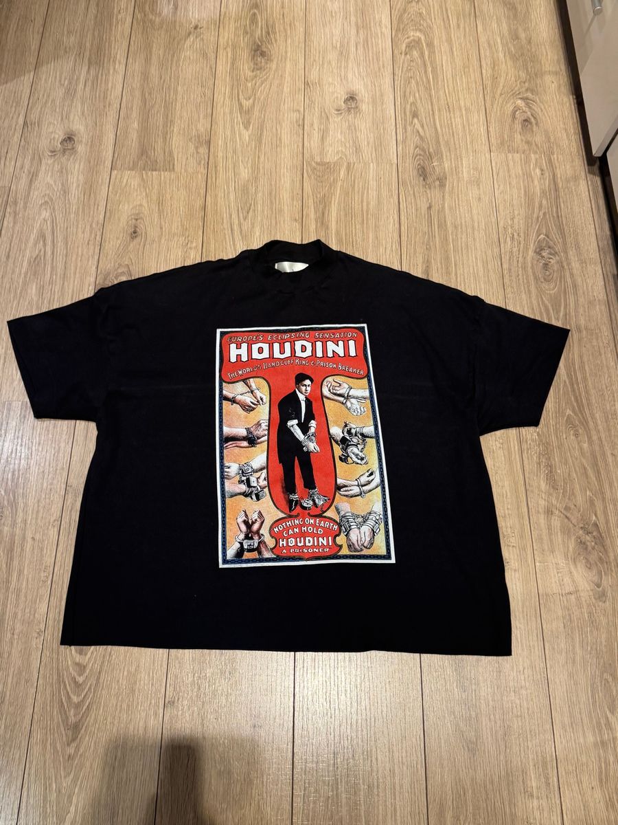 Camiseta Urban Forms - Houdini | Camiseta Masculina Urban Forms Usado ...