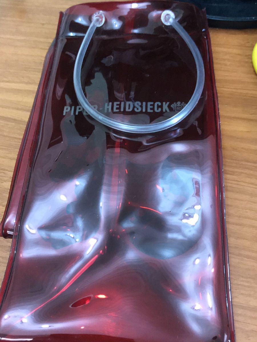 Camisinha Carrada Bebida Piper Heidsieck Térmica | Móvel de Cozinha ...