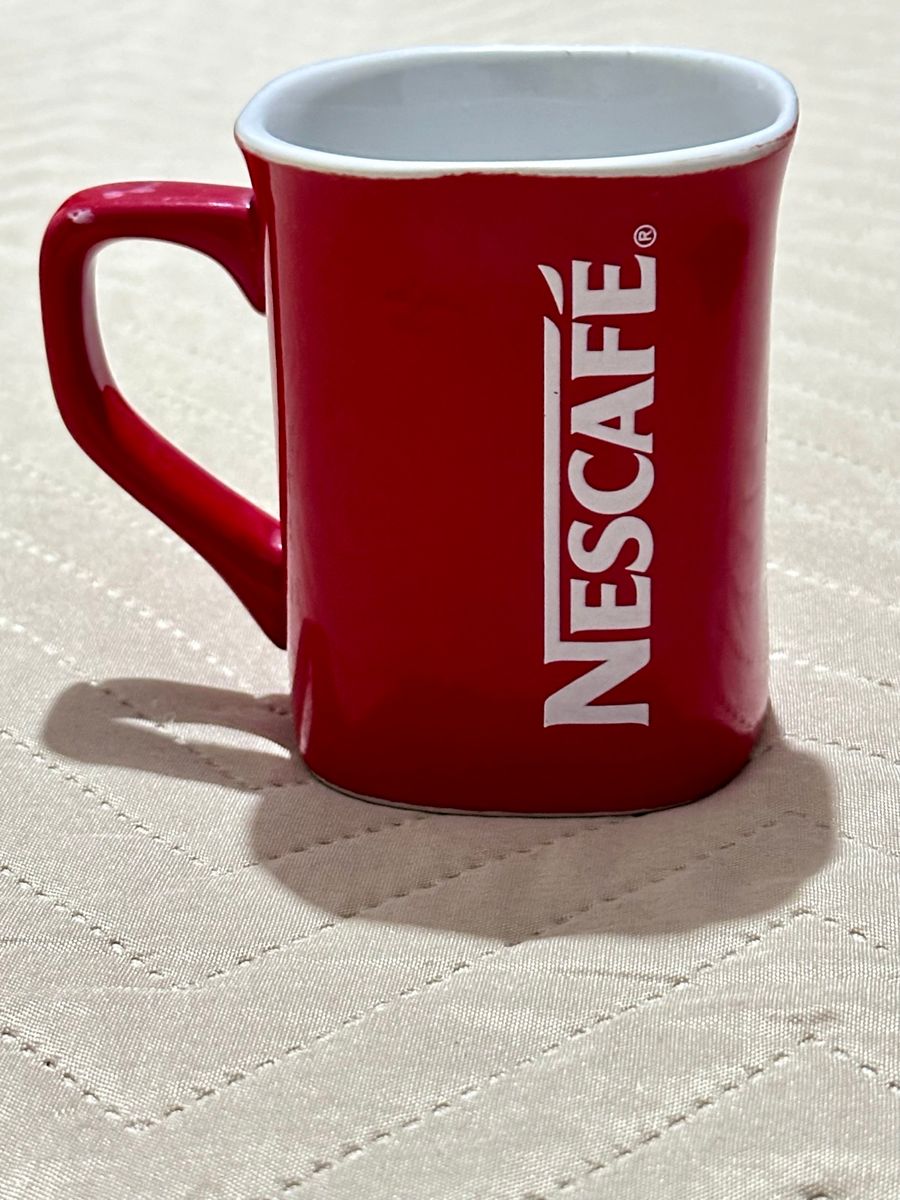 Caneca Vintage Vermelha Original Nescafé Colecionismo | Móvel de ...