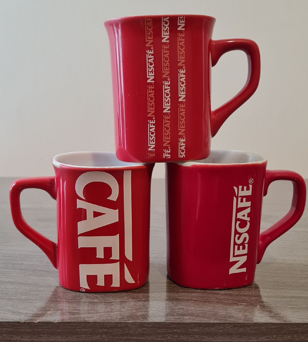 Canecas Nescafé | Móvel de Cozinha Nescafe Usado 75864263 | enjoei