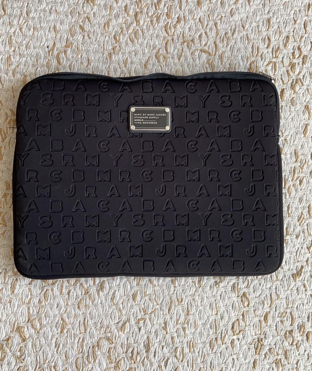 Capa Preta para Notebook Marc Jacobs | Computador Notebook Marc Jacobs ...