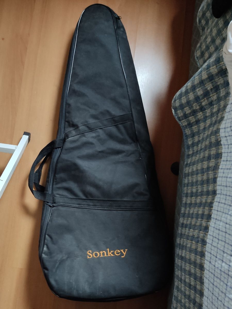 Capa Violão Folk+ Correia | Item de Música Sonkey Usado 75332642 | enjoei