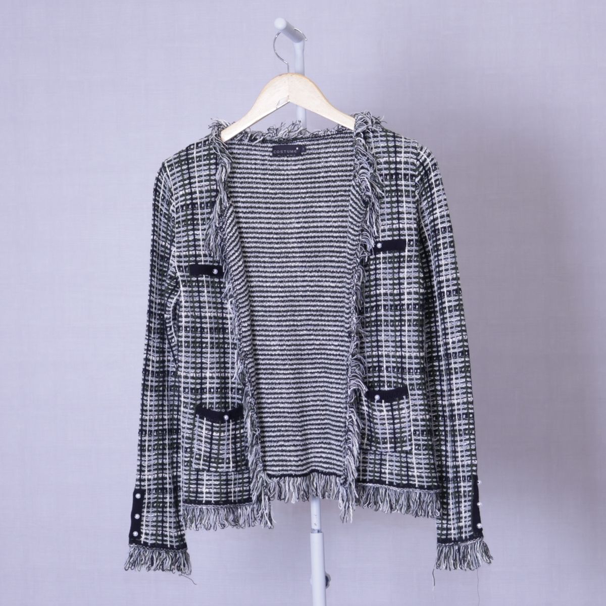 Cardigan Verde Militar e Preto Tricô Costume | Casaco Feminino Costume ...