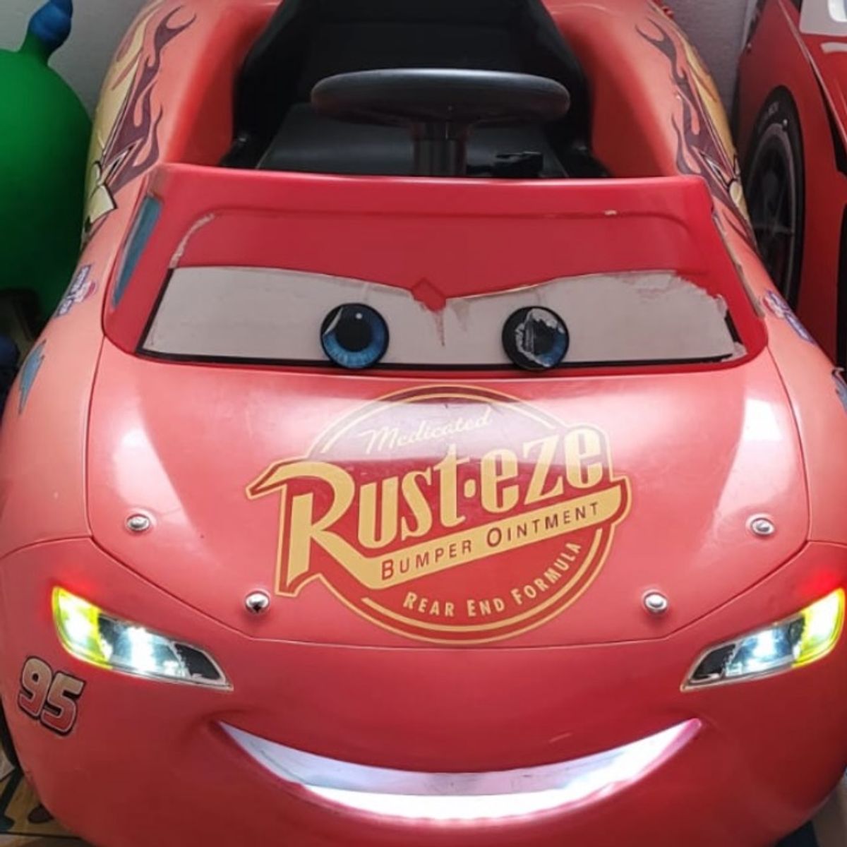 Carro Elétrico Relâmpago Mcqueen | Carrinho de Bebê Bandeirantes Usado ...