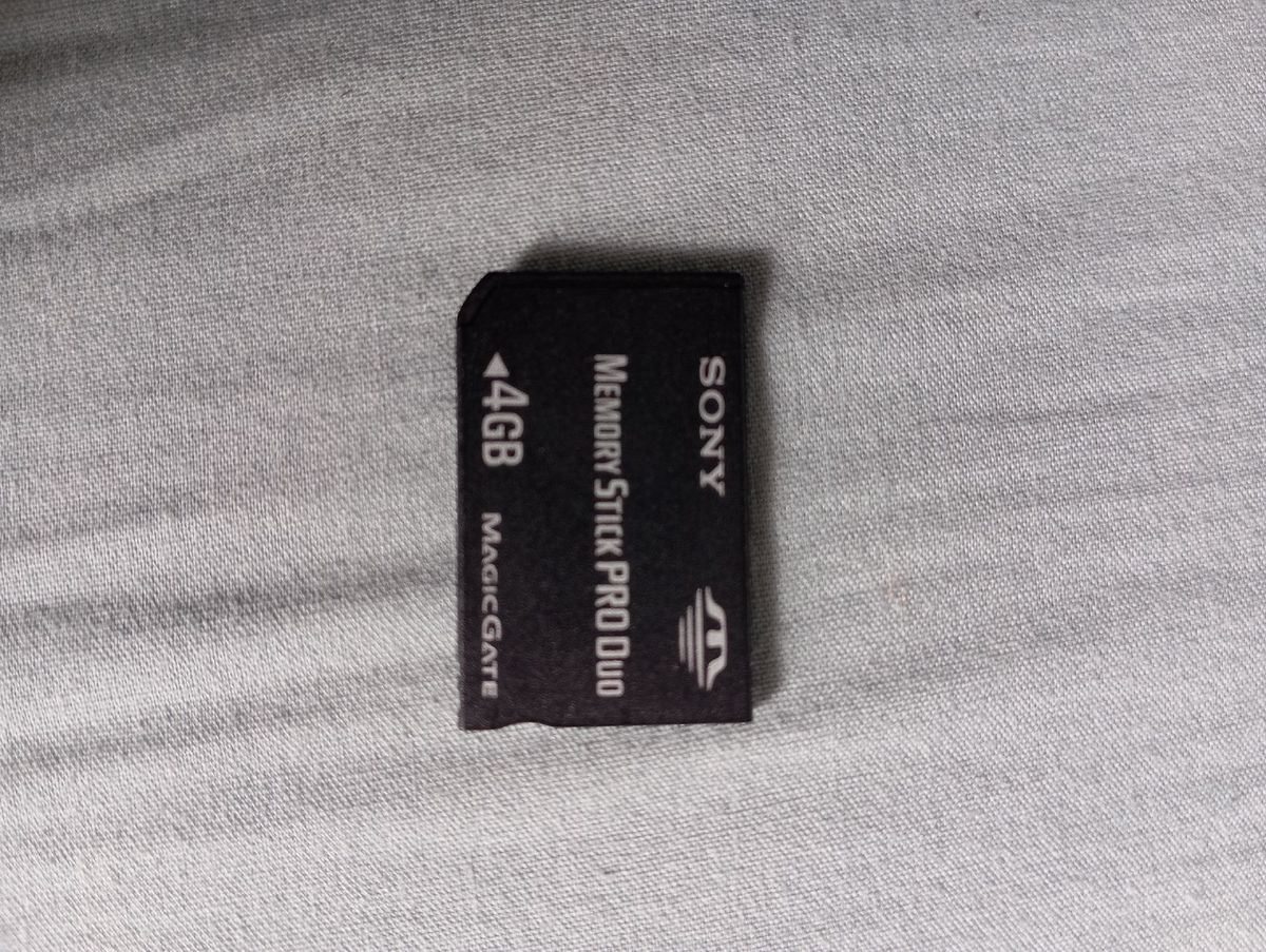 Cartão de Memória Original Sony Psp 4gb | Acessório p/ Videogame Sony Usado 95588741 | enjoei