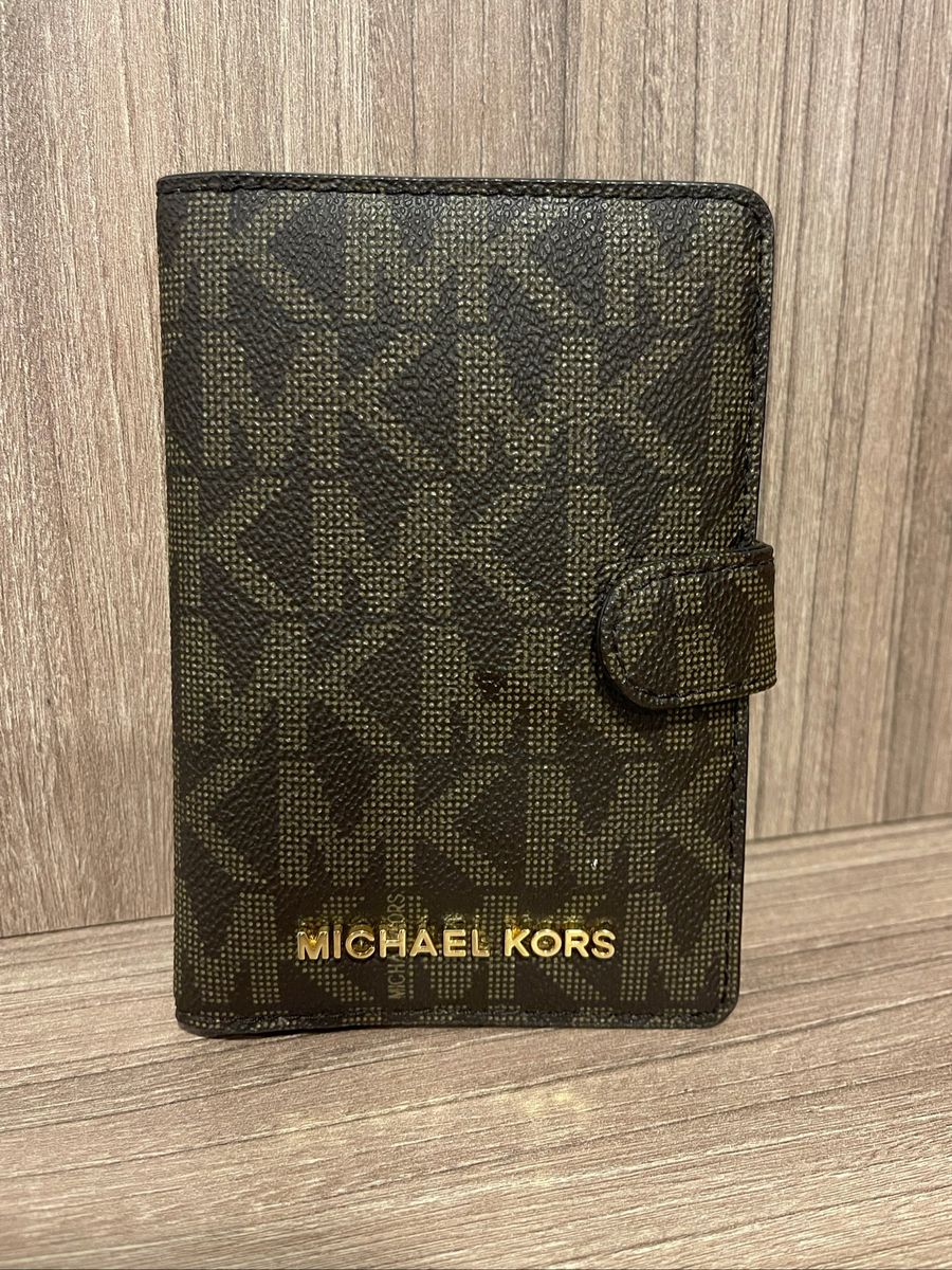 Carteira e Porta Passaporte Michael Kors Original | Carteira Feminina Michael Kors Usado ...