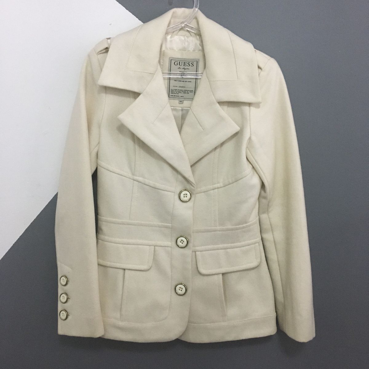 Casaco Quentinho Guess | Casaco Feminino Guess Usado 49134079 | enjoei